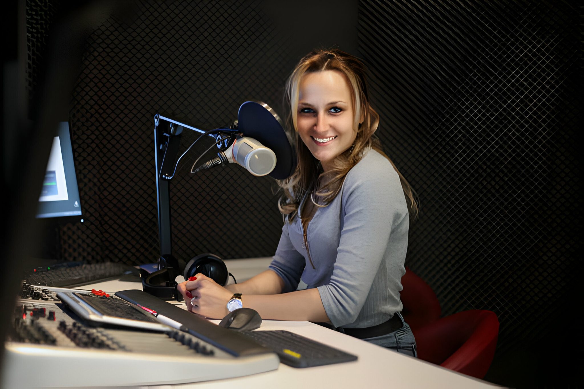 How to Use Voice-Over – The Art of Voice Over